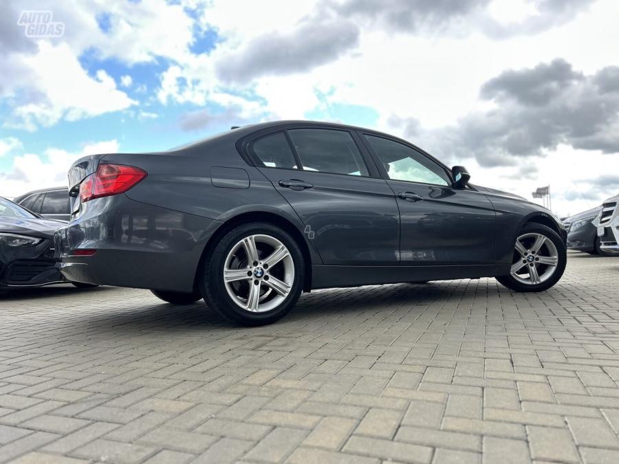 Grey BMW 318 2014 in Kaunas, with an engine capacity of 2.00 L and mileage of 234 thousand km for 9300 €, photo 8 on AUTOMOTO.COM.LV