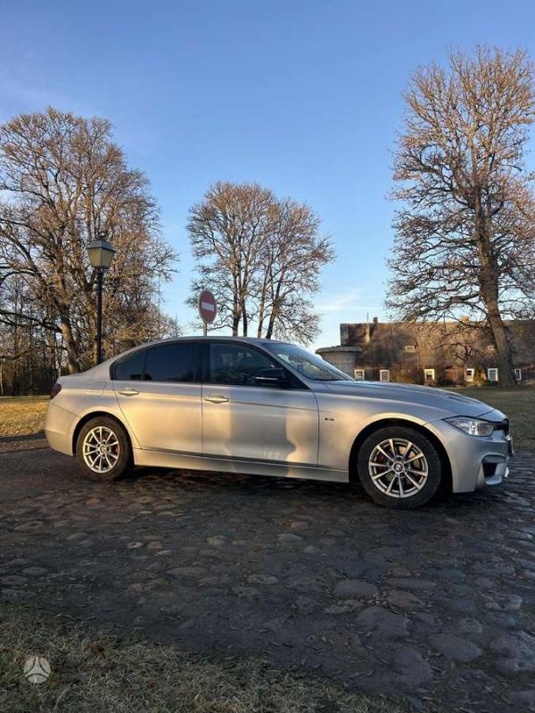 Grey BMW 318 2015 in Telschi, with an engine capacity of 2.00 L and mileage of 238 thousand km for 8500 €, photo 4 on AUTOMOTO.COM.LV