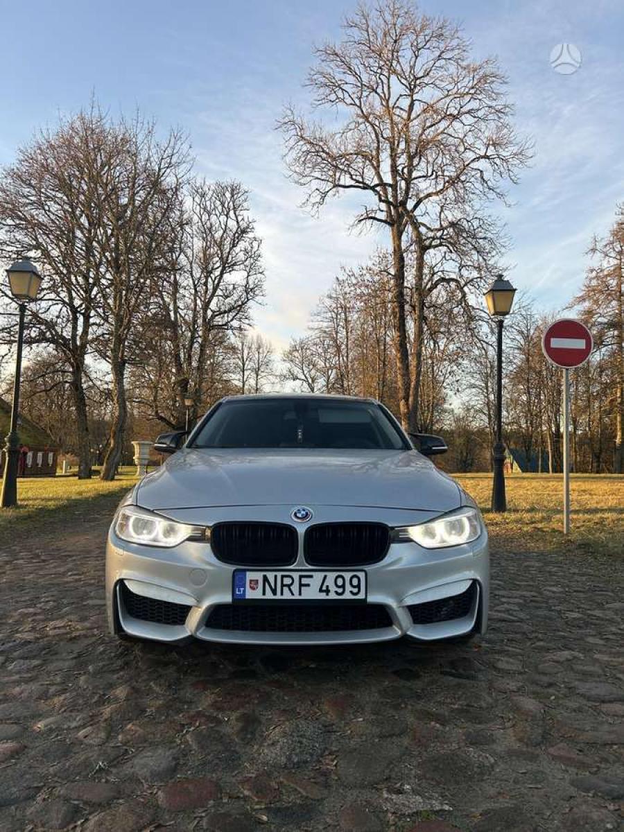 Grey BMW 318 2015 in Telschi, with an engine capacity of 2.00 L and mileage of 238 thousand km for 8500 €, photo 9 on AUTOMOTO.COM.LV