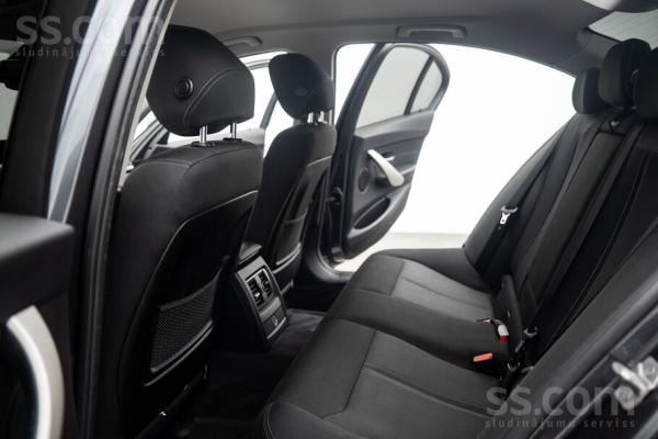 Pelēks BMW 318 2017 Tallina, ar dzinēja tilpumu 2.00 L un nobraukumu 173 tūkst. km par 13999 €, foto 8 vietnē AUTOMOTO.COM.LV