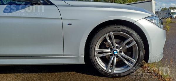 Grey BMW 318 2017 in Riga, with an engine capacity of 2.00 L and mileage of 120 thousand km for 16400 €, photo 8 on AUTOMOTO.COM.LV