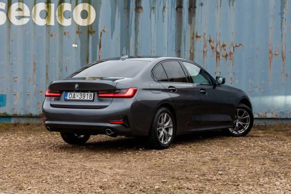 Pelēks BMW 318 2019 Rīga, ar dzinēja tilpumu 2.00 L un nobraukumu 184 tūkst. km par 20995 €, foto 4 vietnē AUTOMOTO.COM.LV