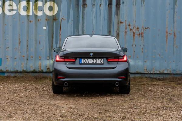 Pelēks BMW 318 2019 Rīga, ar dzinēja tilpumu 2.00 L un nobraukumu 184 tūkst. km par 20995 €, foto 6 vietnē AUTOMOTO.COM.LV