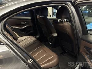 Pelēks BMW 318 2021 Rīga, ar dzinēja tilpumu 2.00 L un nobraukumu 122 tūkst. km par 24990 €, foto 27 vietnē AUTOMOTO.COM.LV