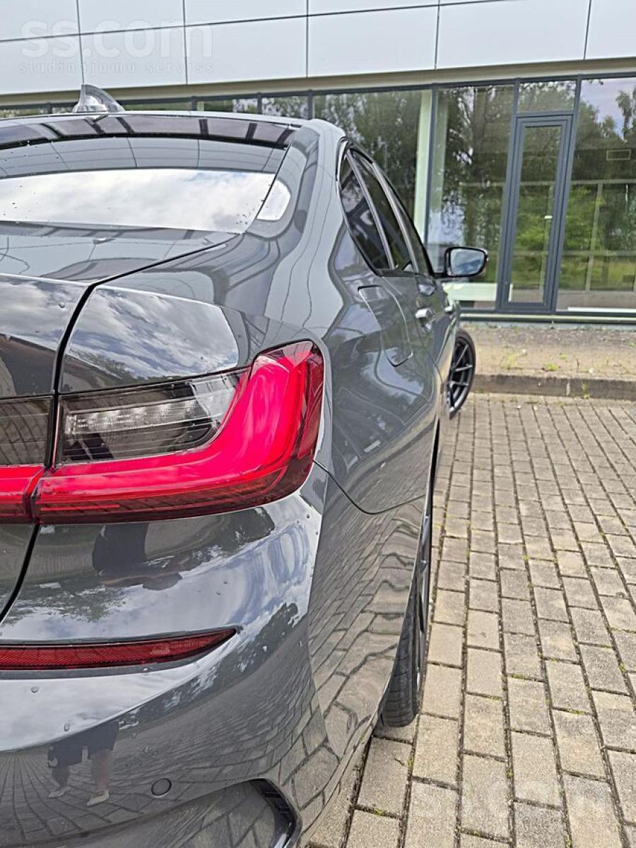 Grey BMW 318 2021 in Tukums, with an engine capacity of 2.00 L and mileage of 202 thousand km for 18400 €, photo 6 on AUTOMOTO.COM.LV