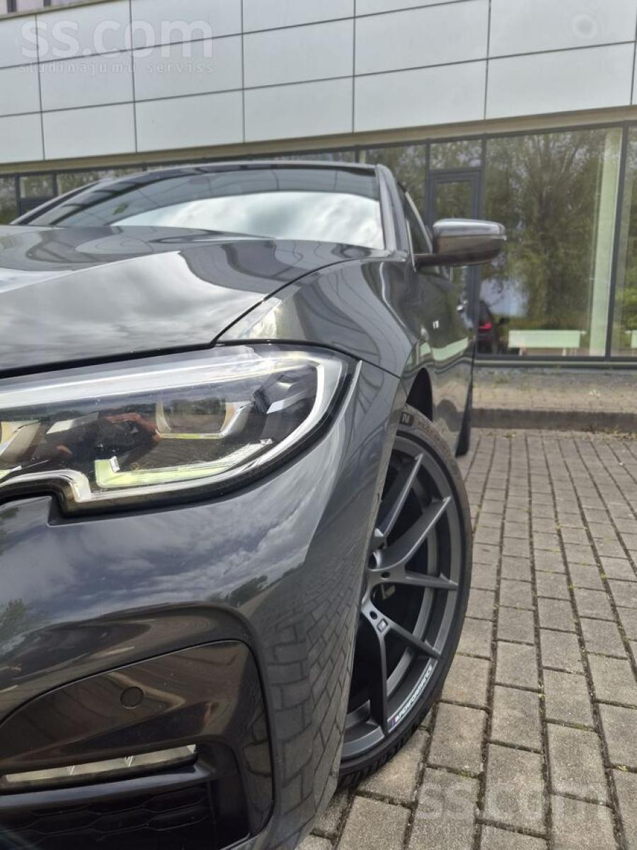 Grey BMW 318 2021 in Tukums, with an engine capacity of 2.00 L and mileage of 202 thousand km for 18400 €, photo 7 on AUTOMOTO.COM.LV