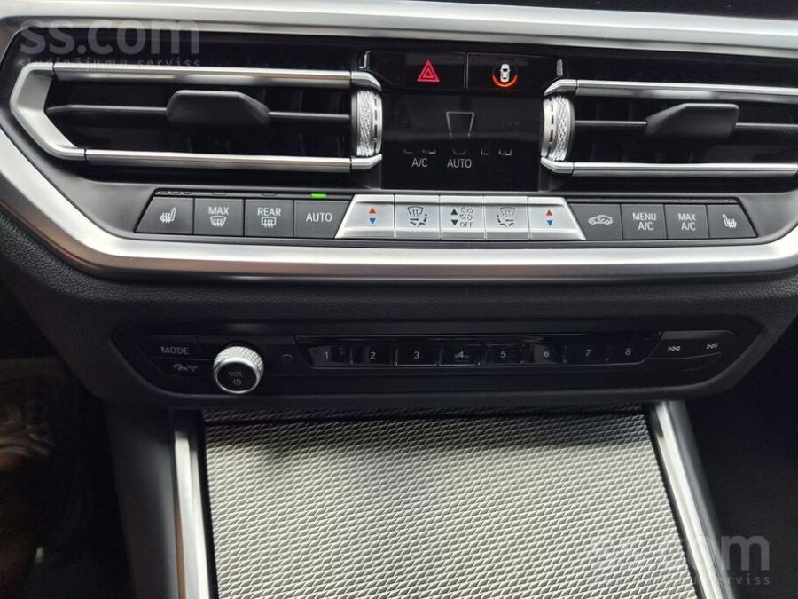 Grey BMW 318 2021 in Tukums, with an engine capacity of 2.00 L and mileage of 202 thousand km for 18400 €, photo 15 on AUTOMOTO.COM.LV