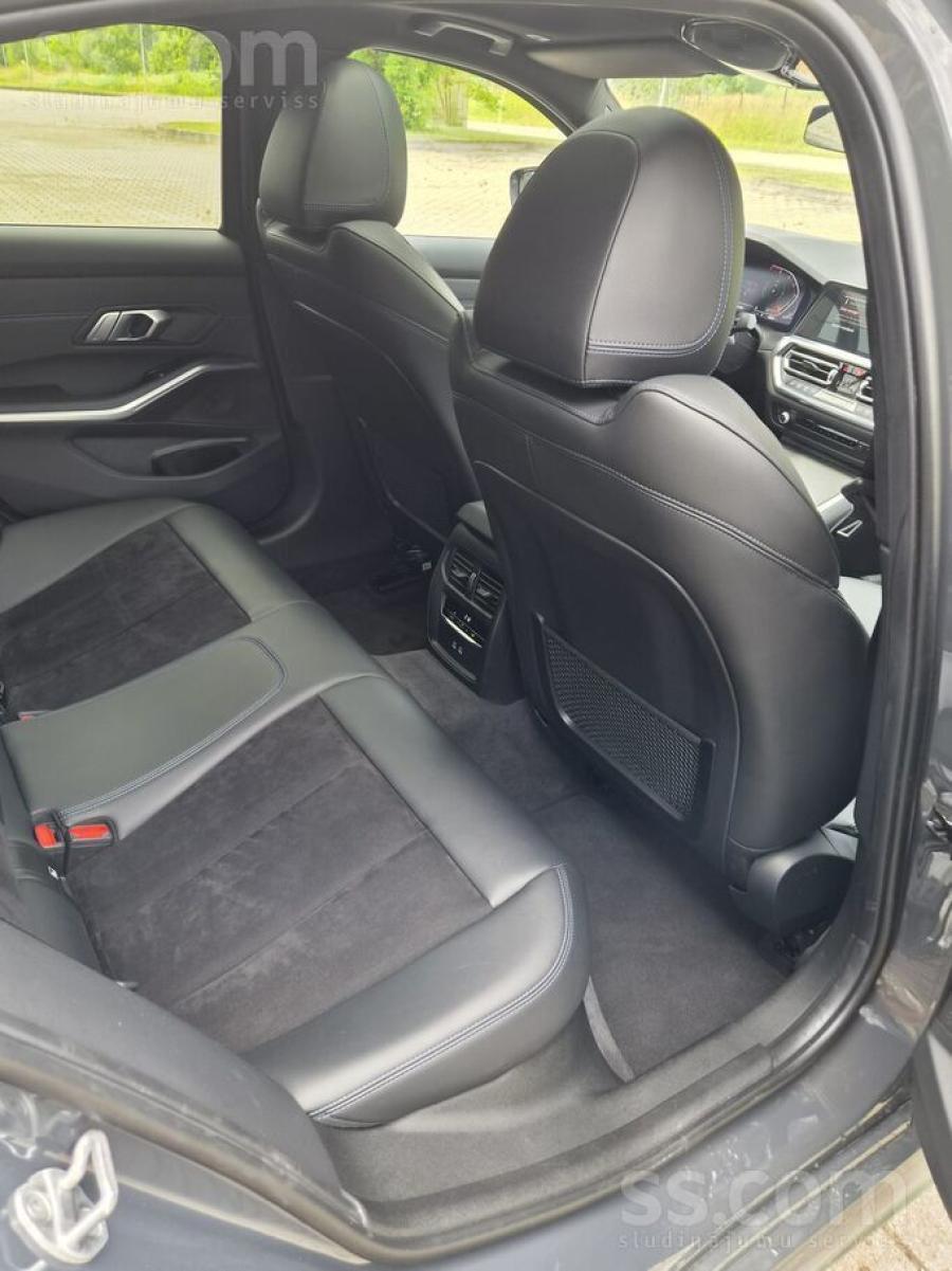 Grey BMW 318 2021 in Tukums, with an engine capacity of 2.00 L and mileage of 202 thousand km for 18400 €, photo 21 on AUTOMOTO.COM.LV