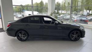 Grey BMW 318 2022 in Marijampole, with an engine capacity of 2.00 L and mileage of 218 thousand km for 23999 €, photo 8 on AUTOMOTO.COM.LV