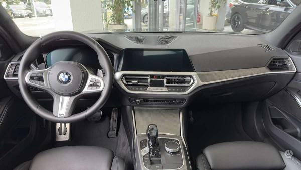 Grey BMW 318 2022 in Marijampole, with an engine capacity of 2.00 L and mileage of 218 thousand km for 23999 €, photo 10 on AUTOMOTO.COM.LV