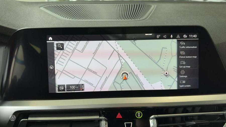 Grey BMW 318 2022 in Marijampole, with an engine capacity of 2.00 L and mileage of 218 thousand km for 23999 €, photo 24 on AUTOMOTO.COM.LV