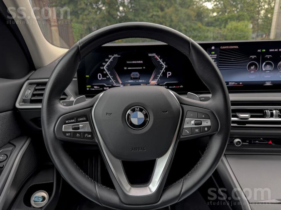 Grey BMW 318 2024 in Jelgava, with an engine capacity of 2.00 L and mileage of 61 thousand km for 24995 €, photo 19 on AUTOMOTO.COM.LV