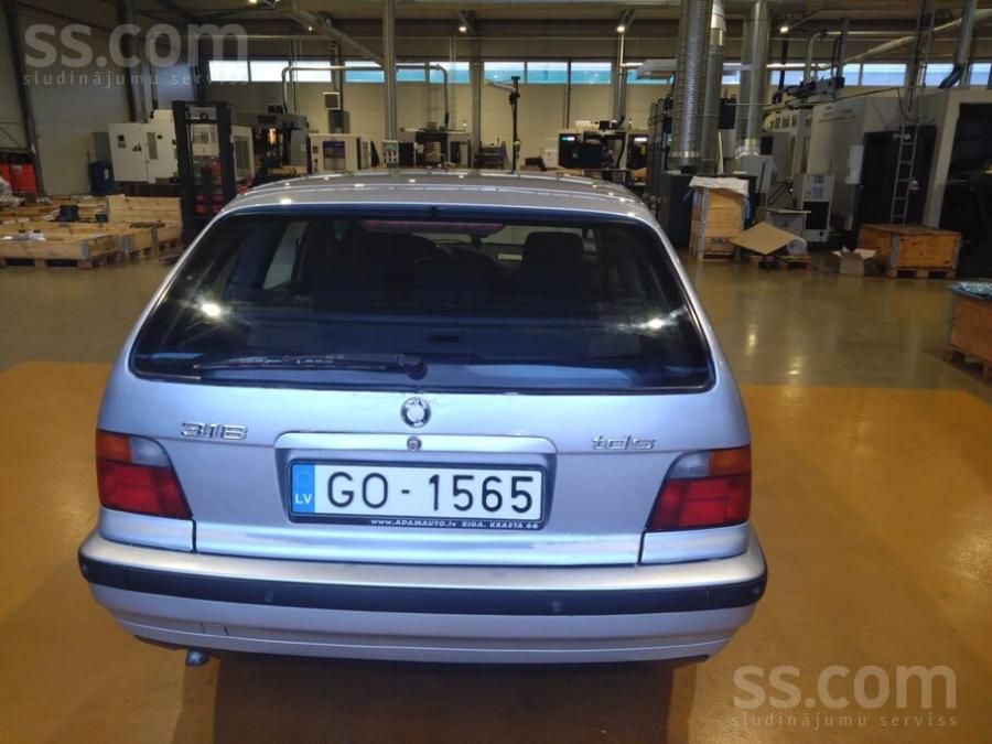 Grey BMW 318 1997 in Liepaja, with an engine capacity of 1.80 L and mileage of 427 thousand km for 4200 €, photo 6 on AUTOMOTO.COM.LV