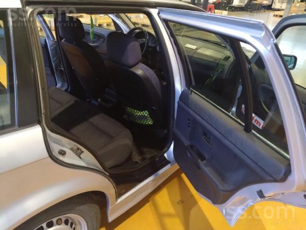 Pelēks BMW 318 1997 Liepāja, ar dzinēja tilpumu 1.80 L un nobraukumu 427 tūkst. km par 4200 €, foto 8 vietnē AUTOMOTO.COM.LV