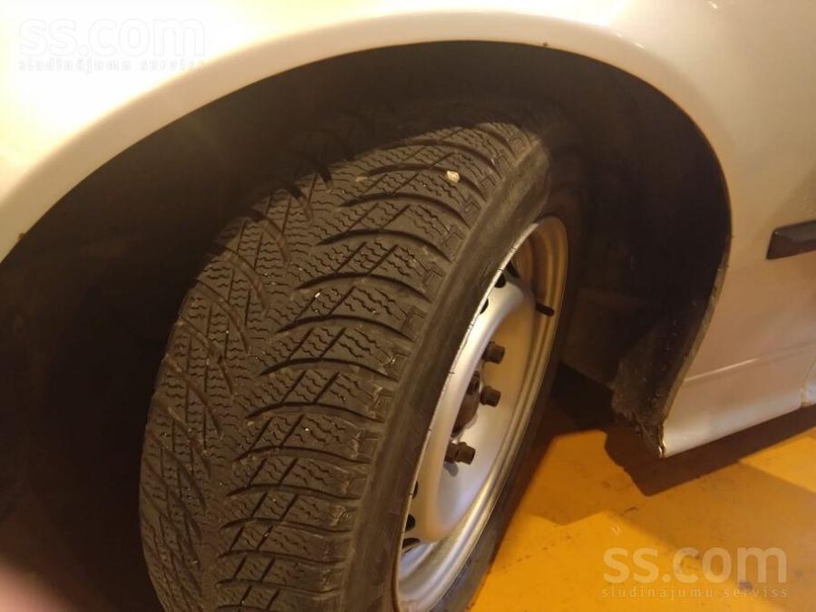 Grey BMW 318 1997 in Liepaja, with an engine capacity of 1.80 L and mileage of 427 thousand km for 4200 €, photo 18 on AUTOMOTO.COM.LV