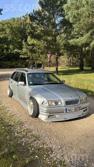 Grey BMW 318 1997 in Riga, with an engine capacity of 1.80 L and mileage of 217 thousand km for 2999 €, photo  on AUTOMOTO.COM.LV