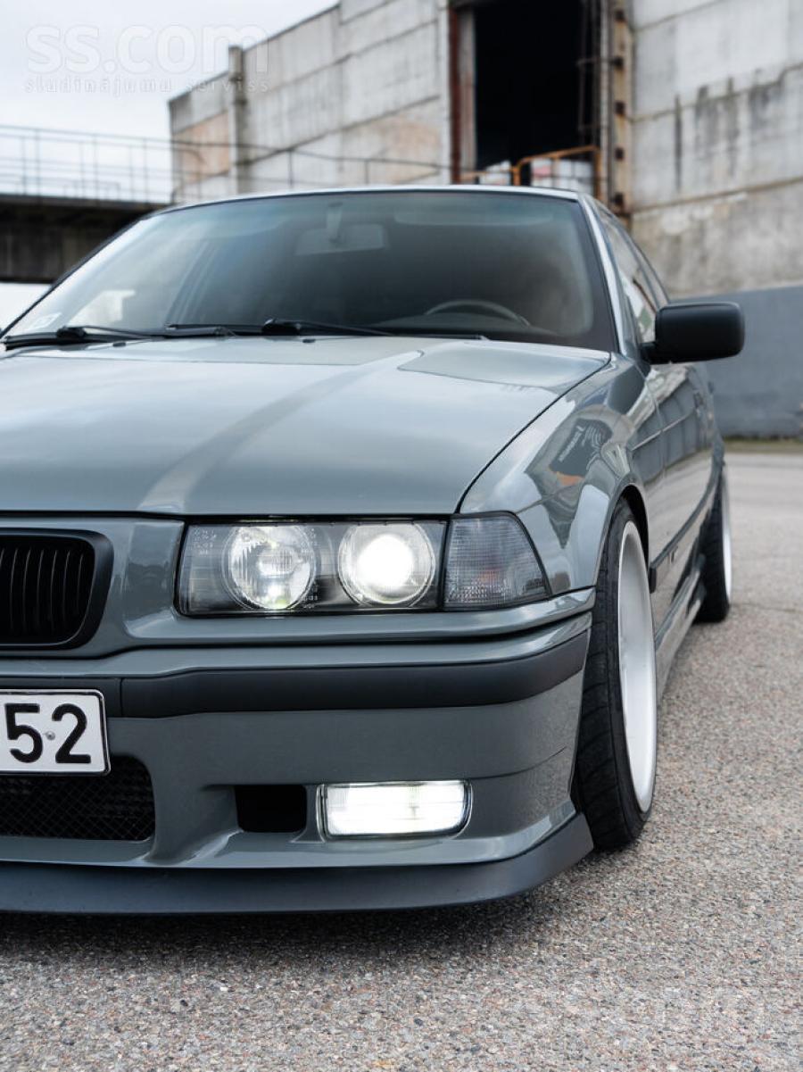 Pelēks BMW 318 1999 Valmiera, ar dzinēja tilpumu 3.00 L un nobraukumu 270 tūkst. km par 8000 €, foto 8 vietnē AUTOMOTO.COM.LV