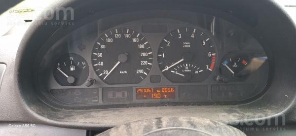 Grey BMW 318 2000 in Valmiera, with an engine capacity of 1.90 L and mileage of 291 thousand km for 4000 €, photo 10 on AUTOMOTO.COM.LV