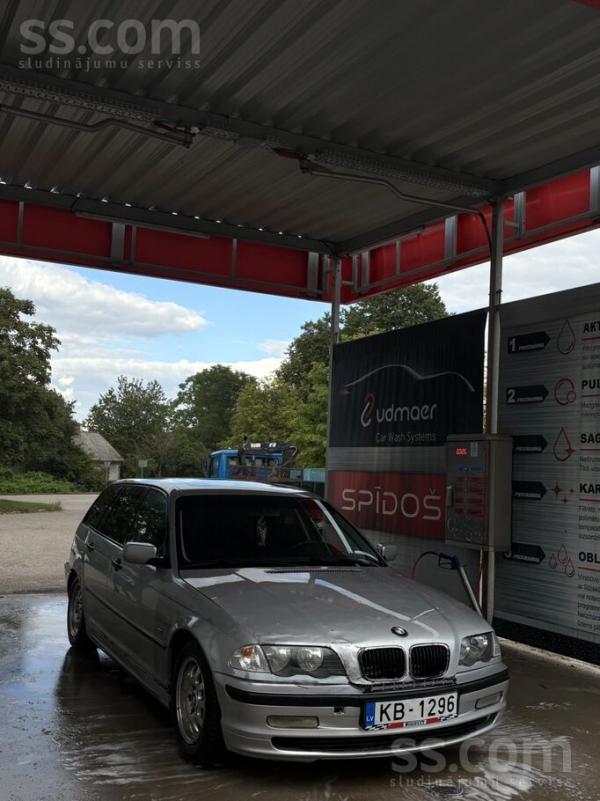 Grey BMW 318 2001 in Liepaja, with an engine capacity of 1.80 L and mileage of 266 thousand km for 1100 €, photo 4 on AUTOMOTO.COM.LV