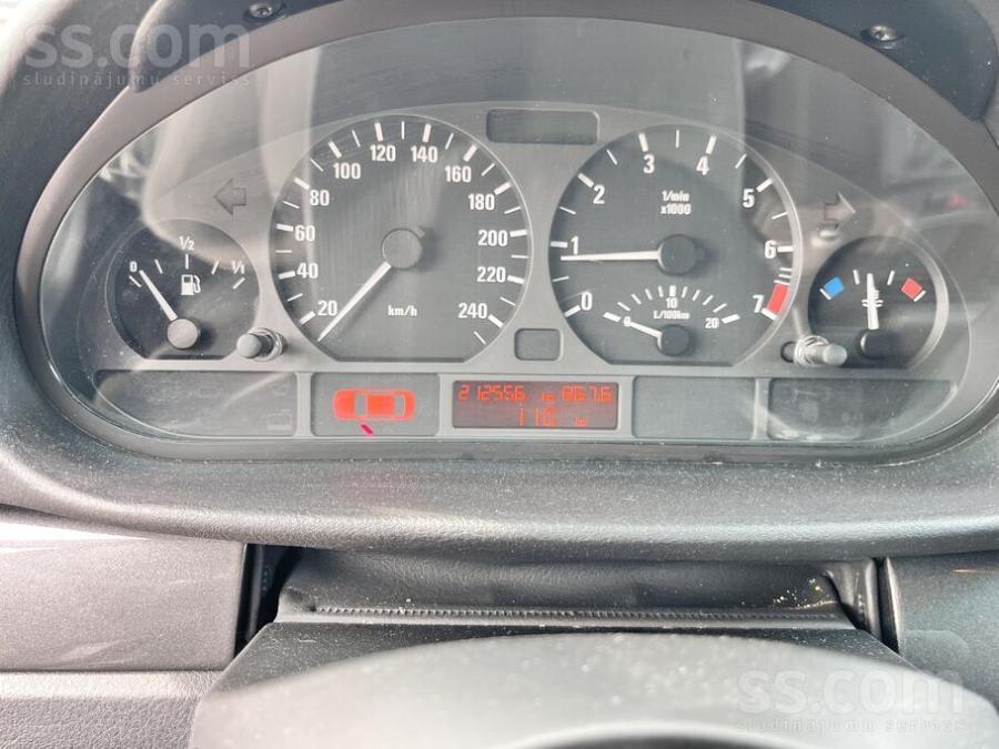 Pelēks BMW 318 2003 Rīga, ar dzinēja tilpumu 2.00 L un nobraukumu 213 tūkst. km par 2850 €, foto 10 vietnē AUTOMOTO.COM.LV