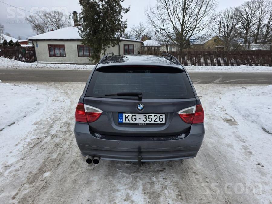Grey BMW 318 2006 in Ventspils, with an engine capacity of 2.00 L and mileage of 377 thousand km for 3250 €, photo 8 on AUTOMOTO.COM.LV