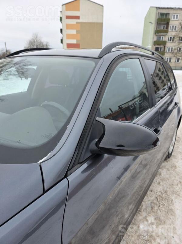 Grey BMW 318 2006 in Ventspils, with an engine capacity of 2.00 L and mileage of 377 thousand km for 3250 €, photo 10 on AUTOMOTO.COM.LV