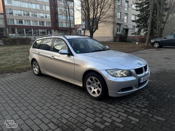 Pelēks BMW 318 2006 Klaipėda, ar dzinēja tilpumu 2.00 L un nobraukumu 262 tūkst. km par 2300 €, foto 4 vietnē AUTOMOTO.COM.LV