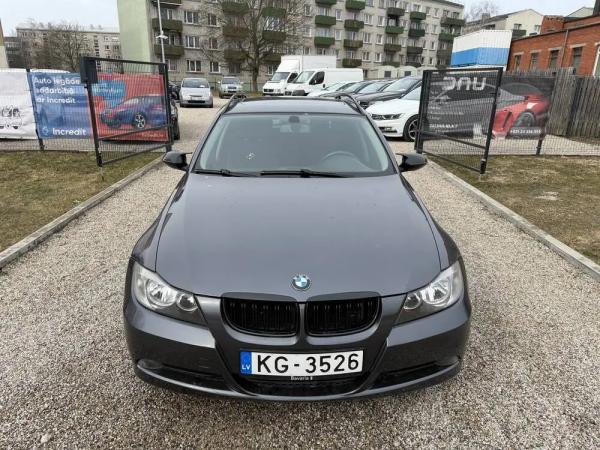 Pelēks BMW 318 2006 Ventspils, ar dzinēja tilpumu 2.00 L un nobraukumu 377 tūkst. km par 3100 €, foto 2 vietnē AUTOMOTO.COM.LV