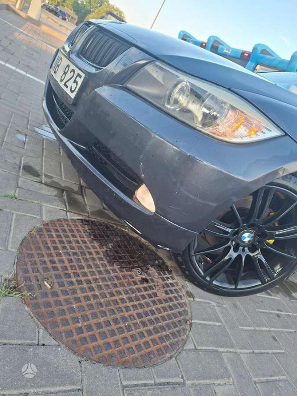 Pelēks BMW 318 2006 Kauņa, ar dzinēja tilpumu 2.00 L un nobraukumu 380 tūkst. km par 3500 €, foto 2 vietnē AUTOMOTO.COM.LV