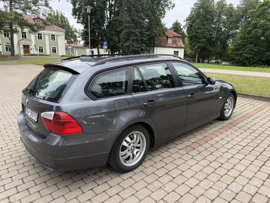 Pelēks BMW 318 2006 Alūksne, ar dzinēja tilpumu 2.00 L un nobraukumu 368 tūkst. km par 3000 €, foto 4 vietnē AUTOMOTO.COM.LV