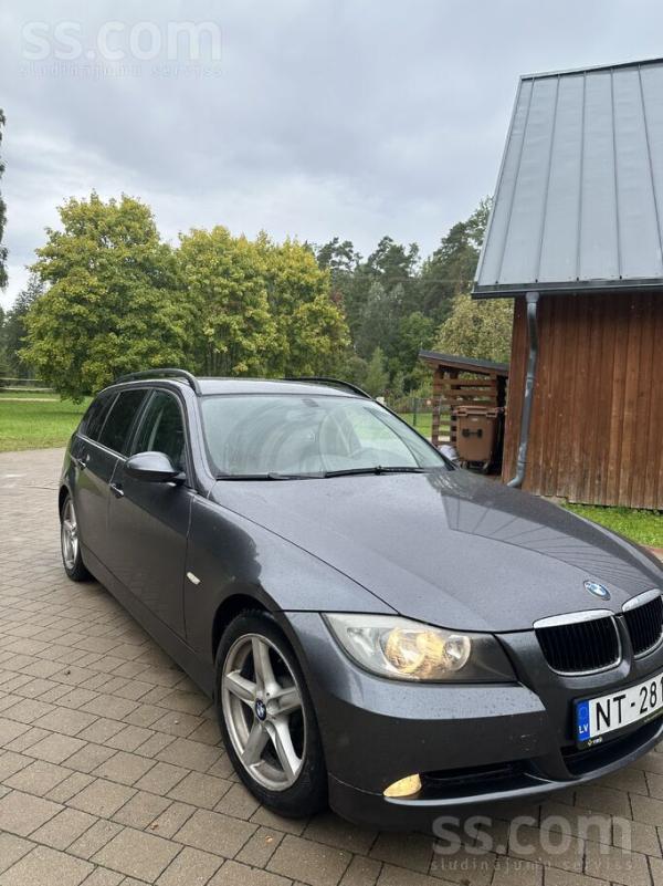 Pelēks BMW 318 2006 Jelgava, ar dzinēja tilpumu 2.00 L un nobraukumu 247 tūkst. km par 3200 €, foto 1 vietnē AUTOMOTO.COM.LV
