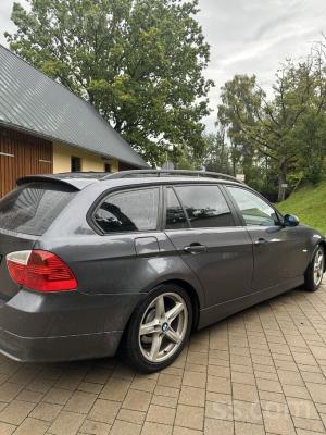 Grey BMW 318 2006 in Jelgava, with an engine capacity of 2.00 L and mileage of 247 thousand km for 3200 €, photo 4 on AUTOMOTO.COM.LV