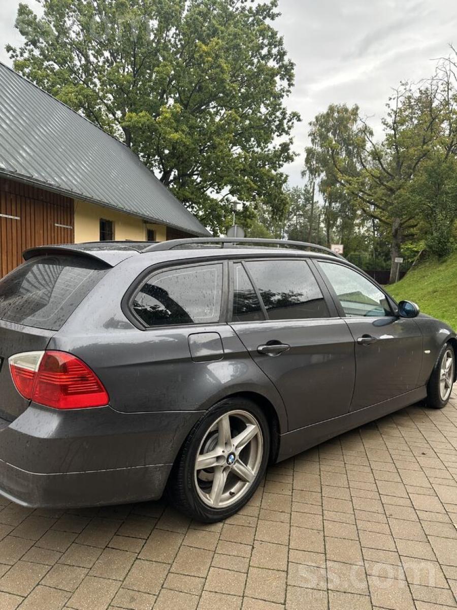 Grey BMW 318 2006 in Jelgava, with an engine capacity of 2.00 L and mileage of 247 thousand km for 3200 €, photo 4 on AUTOMOTO.COM.LV
