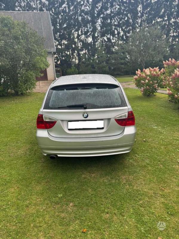 Pelēks BMW 318 2006 Kauņa, ar dzinēja tilpumu 2.00 L un nobraukumu 307 tūkst. km par 2400 €, foto 3 vietnē AUTOMOTO.COM.LV