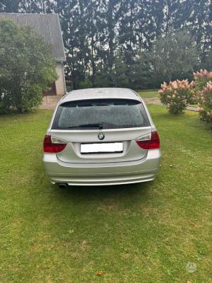 Pelēks BMW 318 2006 Kauņa, ar dzinēja tilpumu 2.00 L un nobraukumu 307 tūkst. km par 2400 €, foto 3 vietnē AUTOMOTO.COM.LV