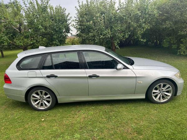 Pelēks BMW 318 2006 Kauņa, ar dzinēja tilpumu 2.00 L un nobraukumu 307 tūkst. km par 2400 €, foto 5 vietnē AUTOMOTO.COM.LV
