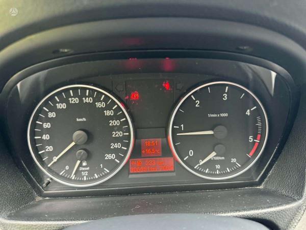 Pelēks BMW 318 2006 Kauņa, ar dzinēja tilpumu 2.00 L un nobraukumu 307 tūkst. km par 2400 €, foto 8 vietnē AUTOMOTO.COM.LV