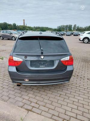Grey BMW 318 2006 in Marijampole, with an engine capacity of 2.00 L and mileage of 237 thousand km for 2200 €, photo 5 on AUTOMOTO.COM.LV