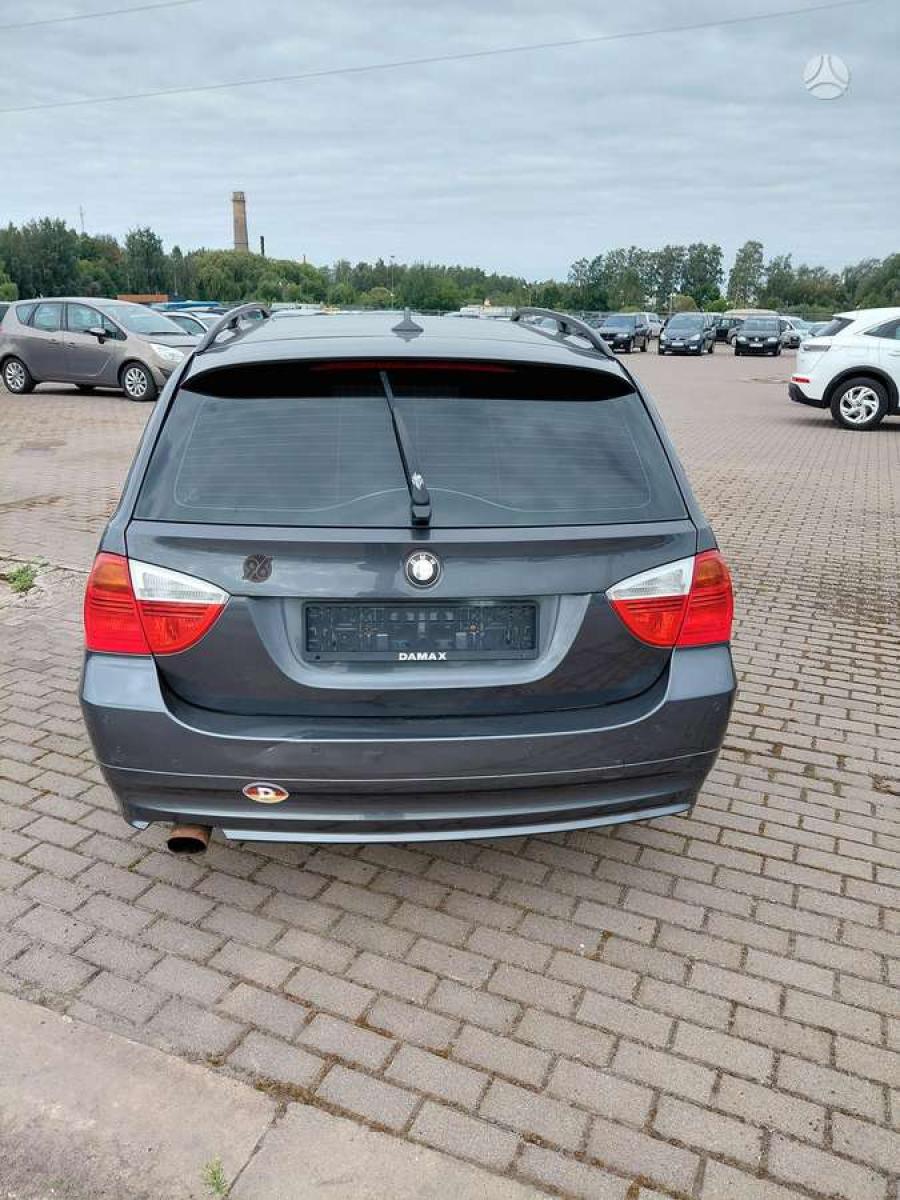 Grey BMW 318 2006 in Marijampole, with an engine capacity of 2.00 L and mileage of 237 thousand km for 2200 €, photo 5 on AUTOMOTO.COM.LV