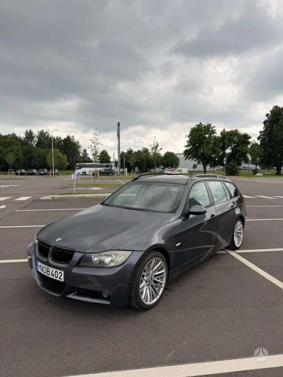 Pelēks BMW 318 2006 Kauņa, ar dzinēja tilpumu 2.00 L un nobraukumu 300 tūkst. km par 2150 €, foto 1 vietnē AUTOMOTO.COM.LV