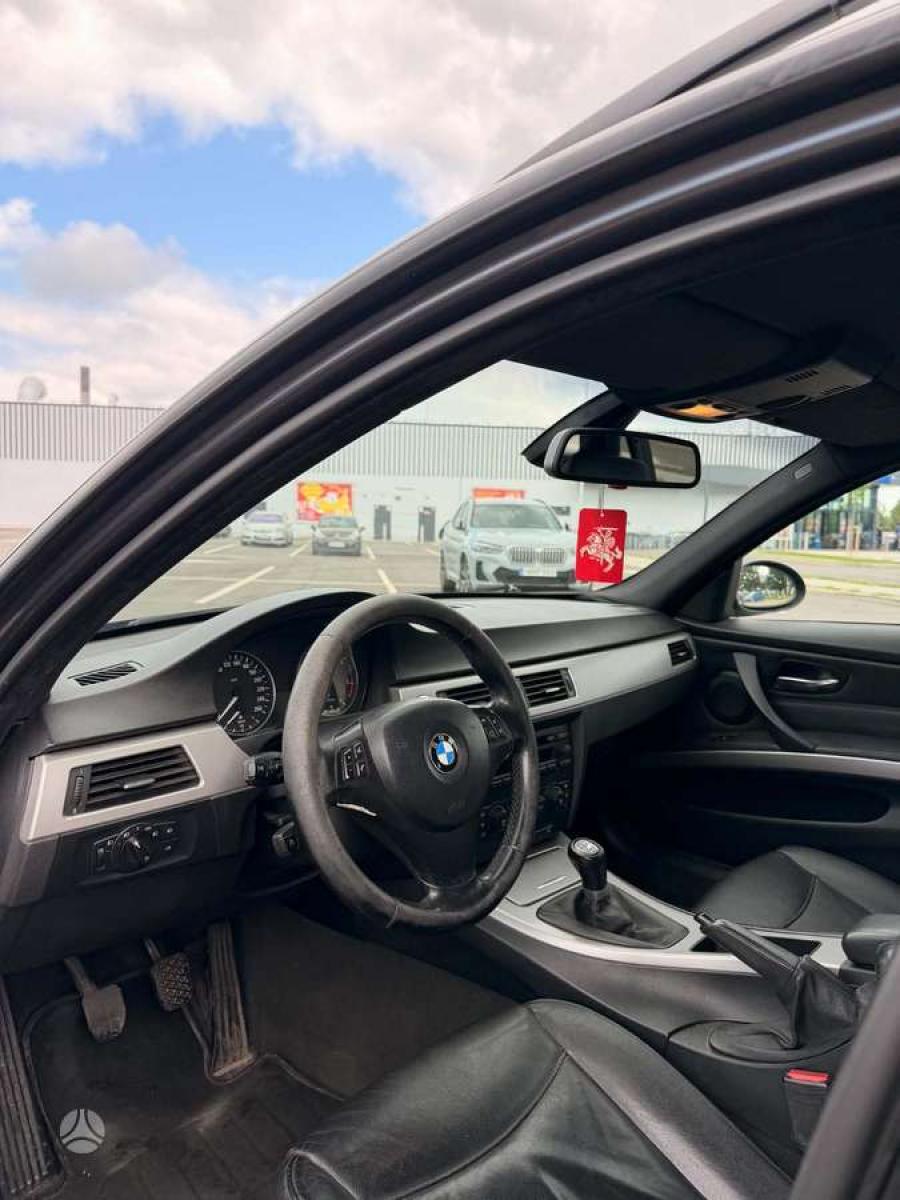 Pelēks BMW 318 2006 Kauņa, ar dzinēja tilpumu 2.00 L un nobraukumu 300 tūkst. km par 2150 €, foto 6 vietnē AUTOMOTO.COM.LV