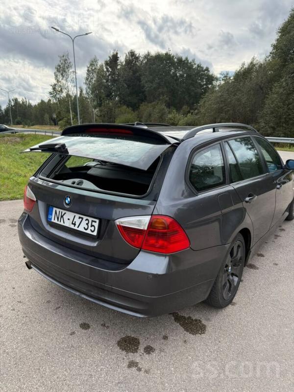 Pelēks BMW 318 2006 Preiļi, ar dzinēja tilpumu 2.00 L un nobraukumu 389 tūkst. km par 2800 €, foto 5 vietnē AUTOMOTO.COM.LV