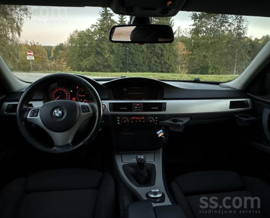 Pelēks BMW 318 2006 Valmiera, ar dzinēja tilpumu 2.00 L un nobraukumu 368 tūkst. km par 3199 €, foto 10 vietnē AUTOMOTO.COM.LV