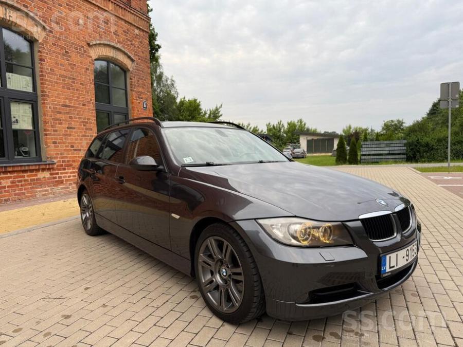 Grey BMW 318 2007 in Riga, with an engine capacity of 1.80 L and mileage of 326 thousand km for 3800 €, photo 2 on AUTOMOTO.COM.LV