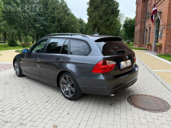Grey BMW 318 2007 in Riga, with an engine capacity of 1.80 L and mileage of 326 thousand km for 3800 €, photo 4 on AUTOMOTO.COM.LV