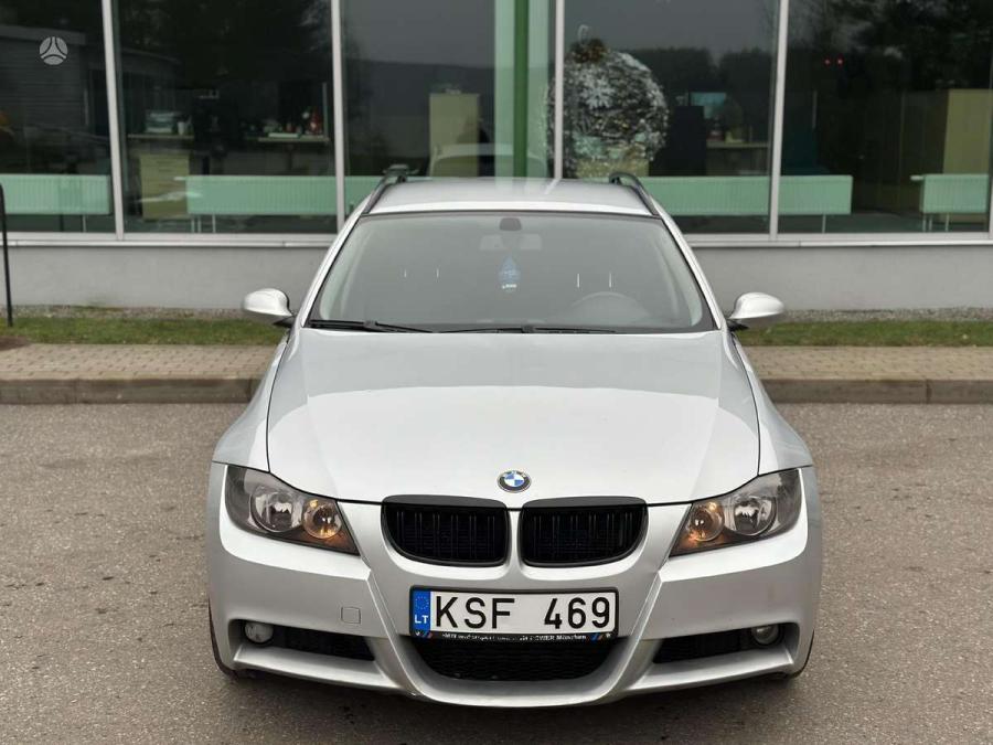 Grey BMW 318 2007 in Nemencine, with an engine capacity of 1.80 L and mileage of 329 thousand km for 2800 €, photo 2 on AUTOMOTO.COM.LV