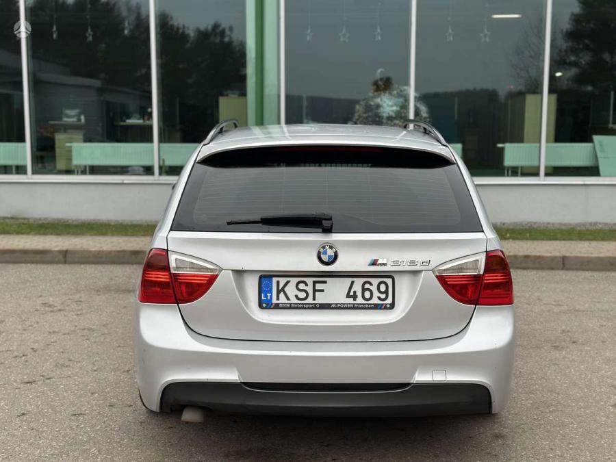 Grey BMW 318 2007 in Nemencine, with an engine capacity of 1.80 L and mileage of 329 thousand km for 2800 €, photo 8 on AUTOMOTO.COM.LV