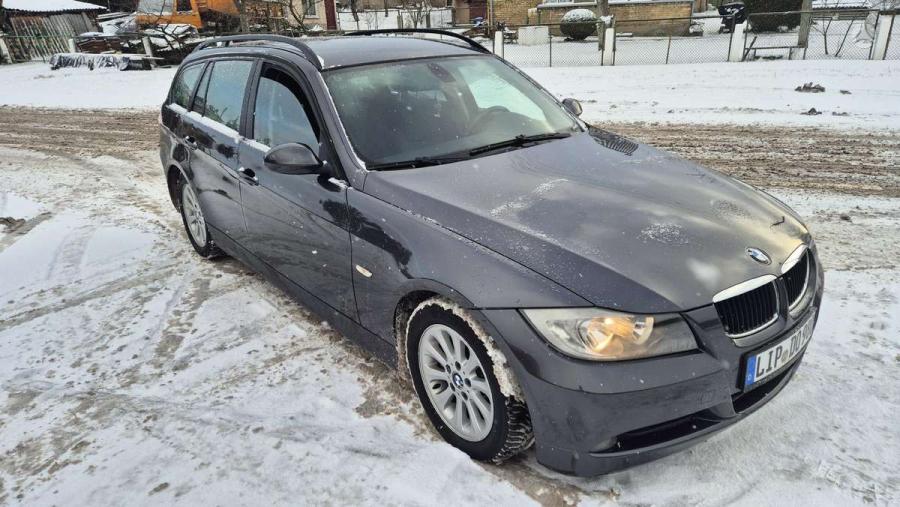 Pelēks BMW 318 2007 Šauļi, ar dzinēja tilpumu 2.00 L un nobraukumu 271 tūkst. km par 3250 €, foto 7 vietnē AUTOMOTO.COM.LV