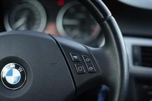 Pelēks BMW 318 2007 Liepāja, ar dzinēja tilpumu 2.00 L un nobraukumu 277 tūkst. km par 4100 €, foto 19 vietnē AUTOMOTO.COM.LV