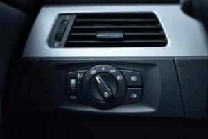 Pelēks BMW 318 2007 Liepāja, ar dzinēja tilpumu 2.00 L un nobraukumu 277 tūkst. km par 4100 €, foto 20 vietnē AUTOMOTO.COM.LV
